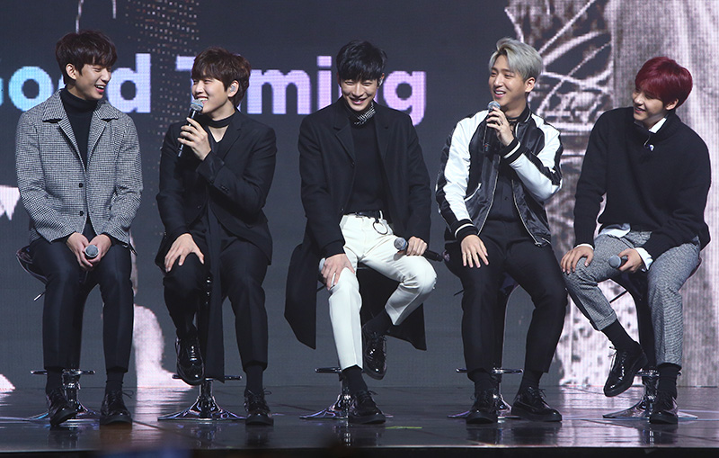 B1A4 진영, “SNL8 영상 다시 보니 팬들이 걱정할 것 같아” - 민중의소리