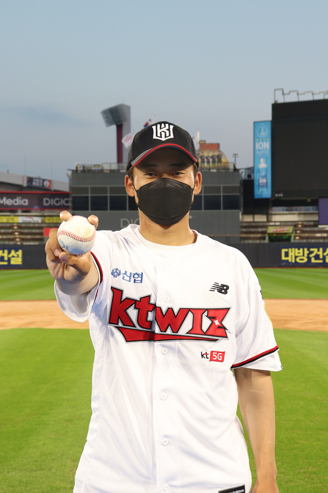 kt wiz, 2022년 신인 선수 계약 완료 - 민중의소리