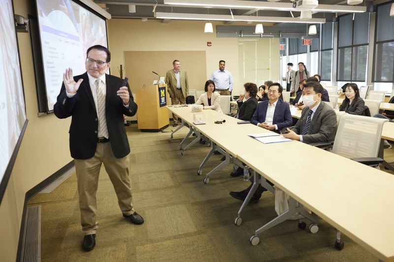 김동연, 방미 첫 일정은 미시간대 엠시티··· 자율주행차 관련 최신 기술 살펴 - 민중의소리